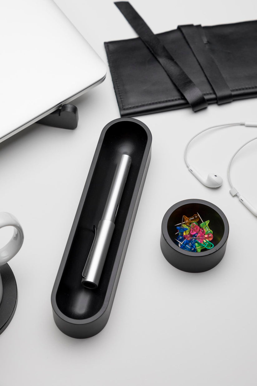 Black Round Paper Clip Holder – Iulia Shop